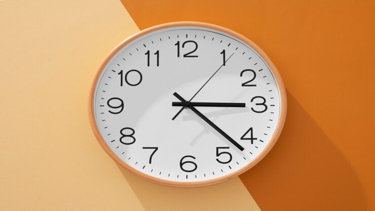 What Time It Is 1 Hour From Now - BizCalcs